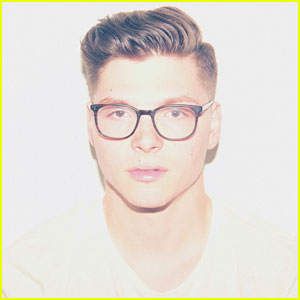 Kevin Garrett Reveals His Current Favorite Songs (Exclusive Interview ...