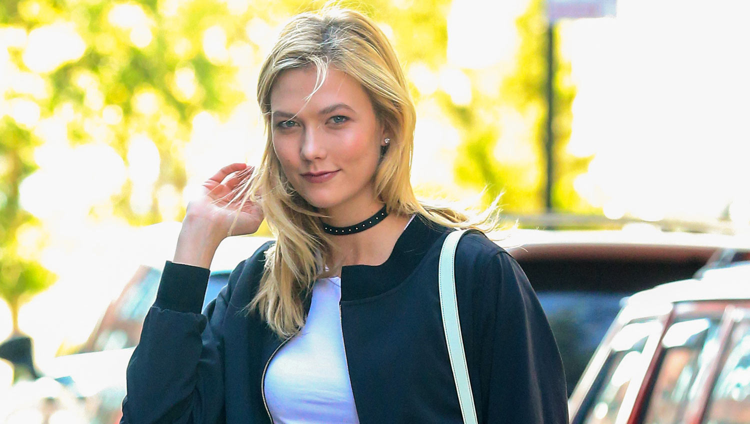 Karlie Kloss Joins New Netflix Series ‘Bill Nye Saves the World’ | Bill ...