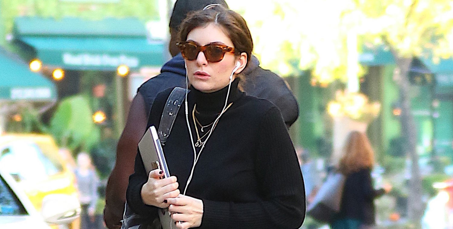 Lorde Spends Time in the Studio While Sipping on Smoothies | Lorde ...