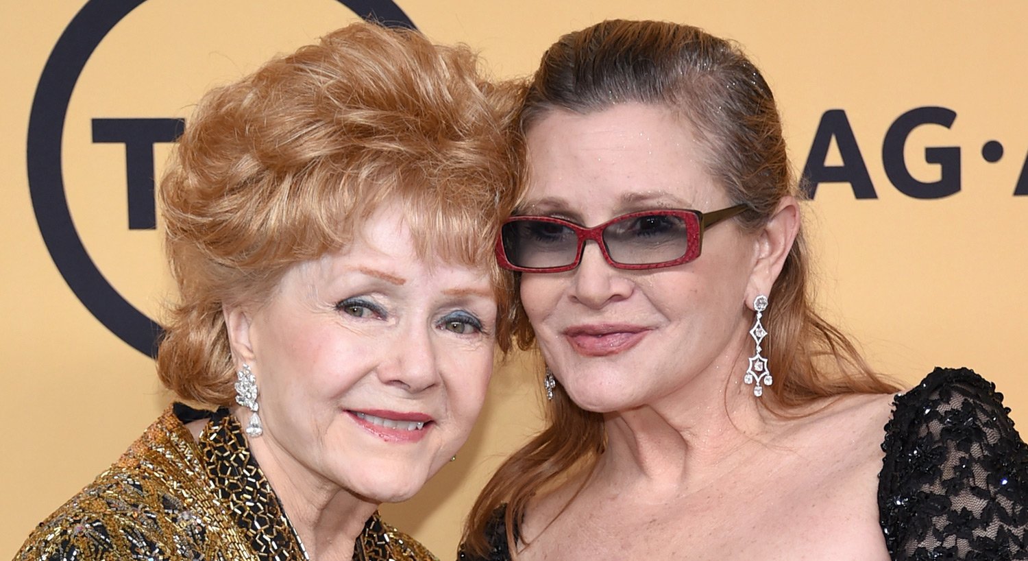 Carrie Fisher’s Mom Debbie Reynolds Shares Status Update | Carrie Fisher, Debbie Reynolds | Just ...