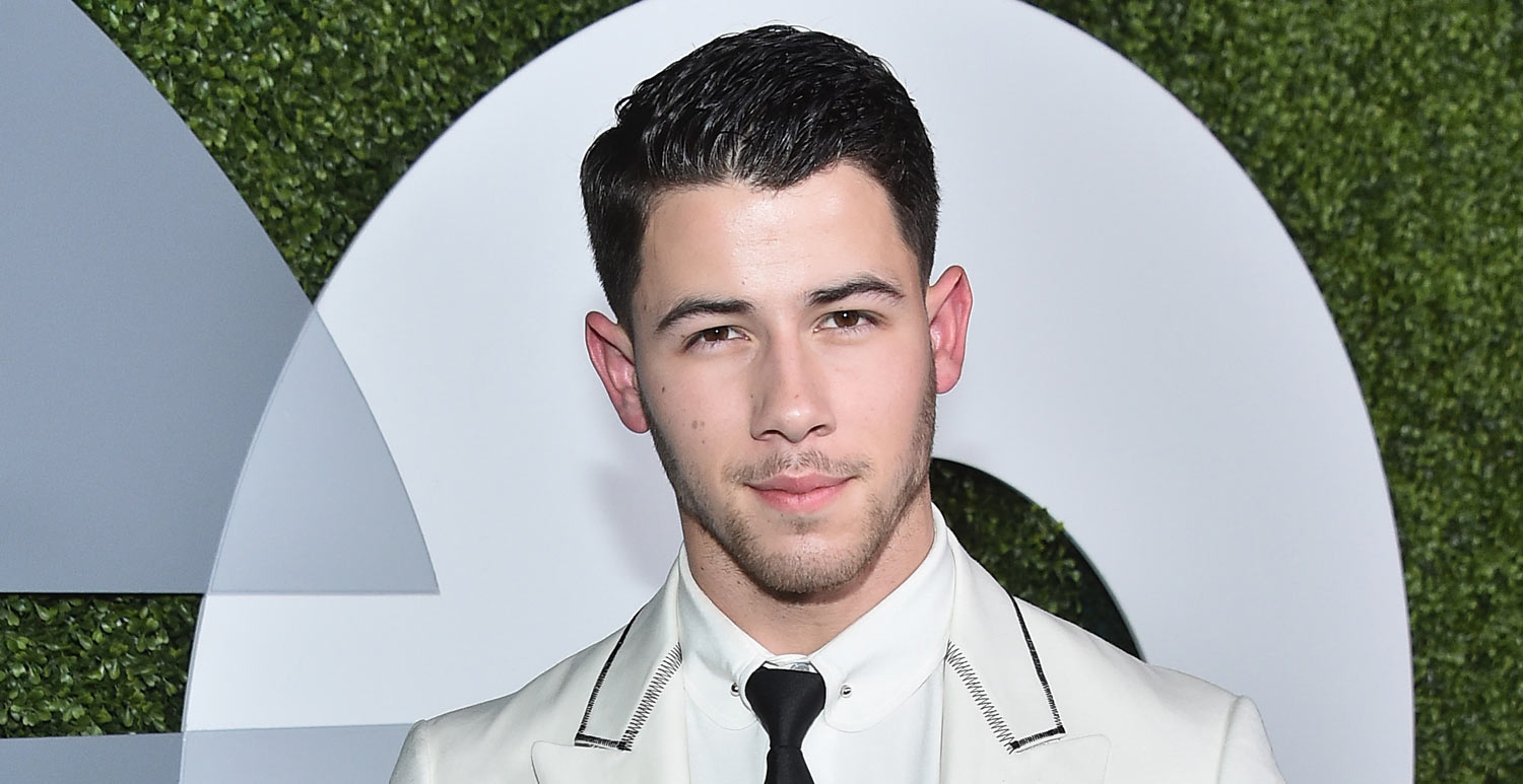 Nick Jonas Shows Off His Ripped Arms in Hot Snapchat Pics! | Nick Jonas ...
