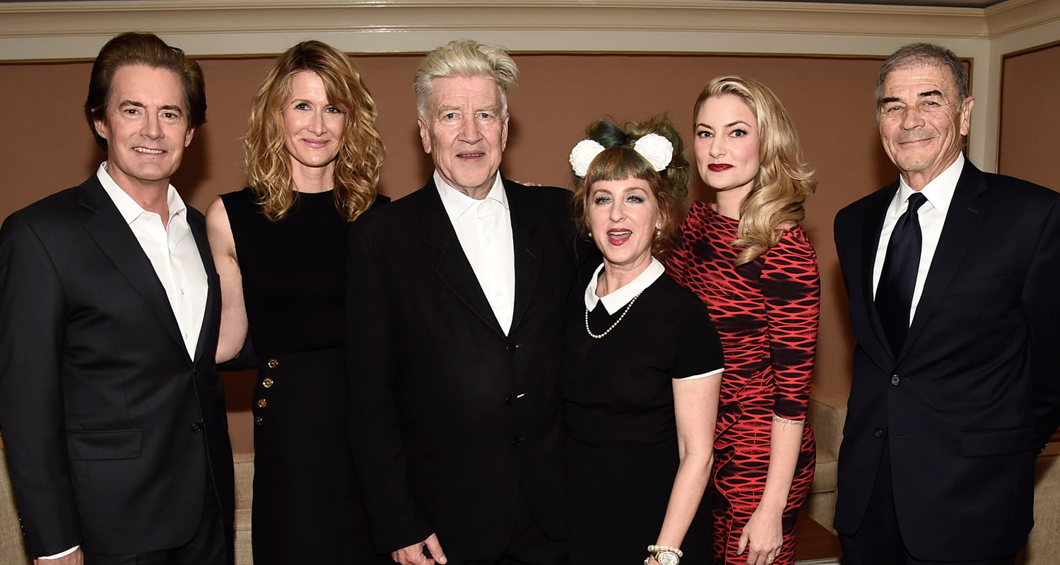 ‘Twin Peaks’ Director David Lynch Makes Surprise Appearance at Showtime ...