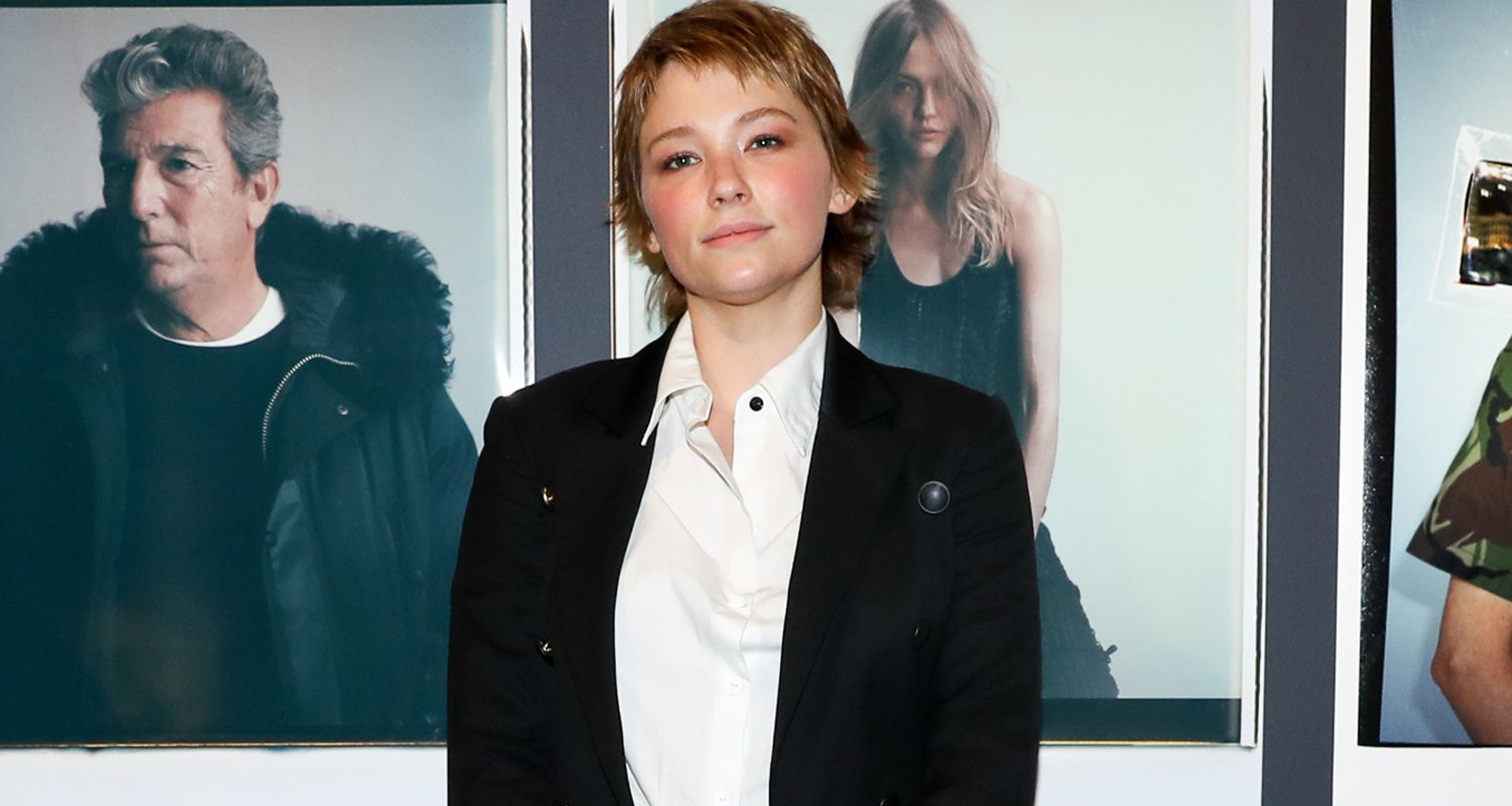 Haley Bennett Debuts New Pixie Cut at Rag & Bone Fashion Show! | 2017 ...