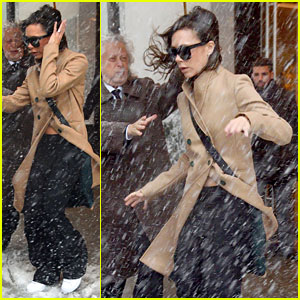 Victoria Beckham Braves Snow Storm for NYFW Work Day | Victoria Beckham ...