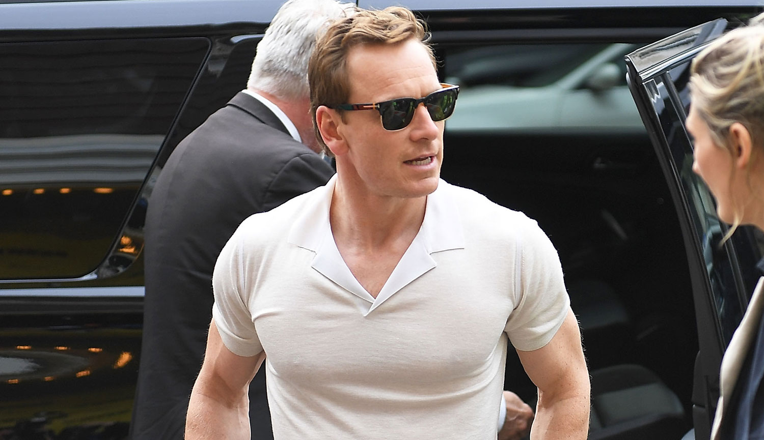 Michael Fassbender Blessed Us All By Wearing This Tight Shirt! | 2017 ...