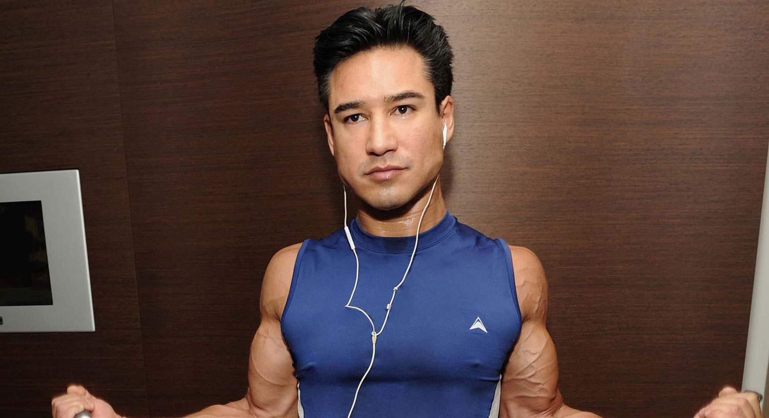 Mario Lopez Puts His Muscles to Work in These New Gym Pics | Mario ...