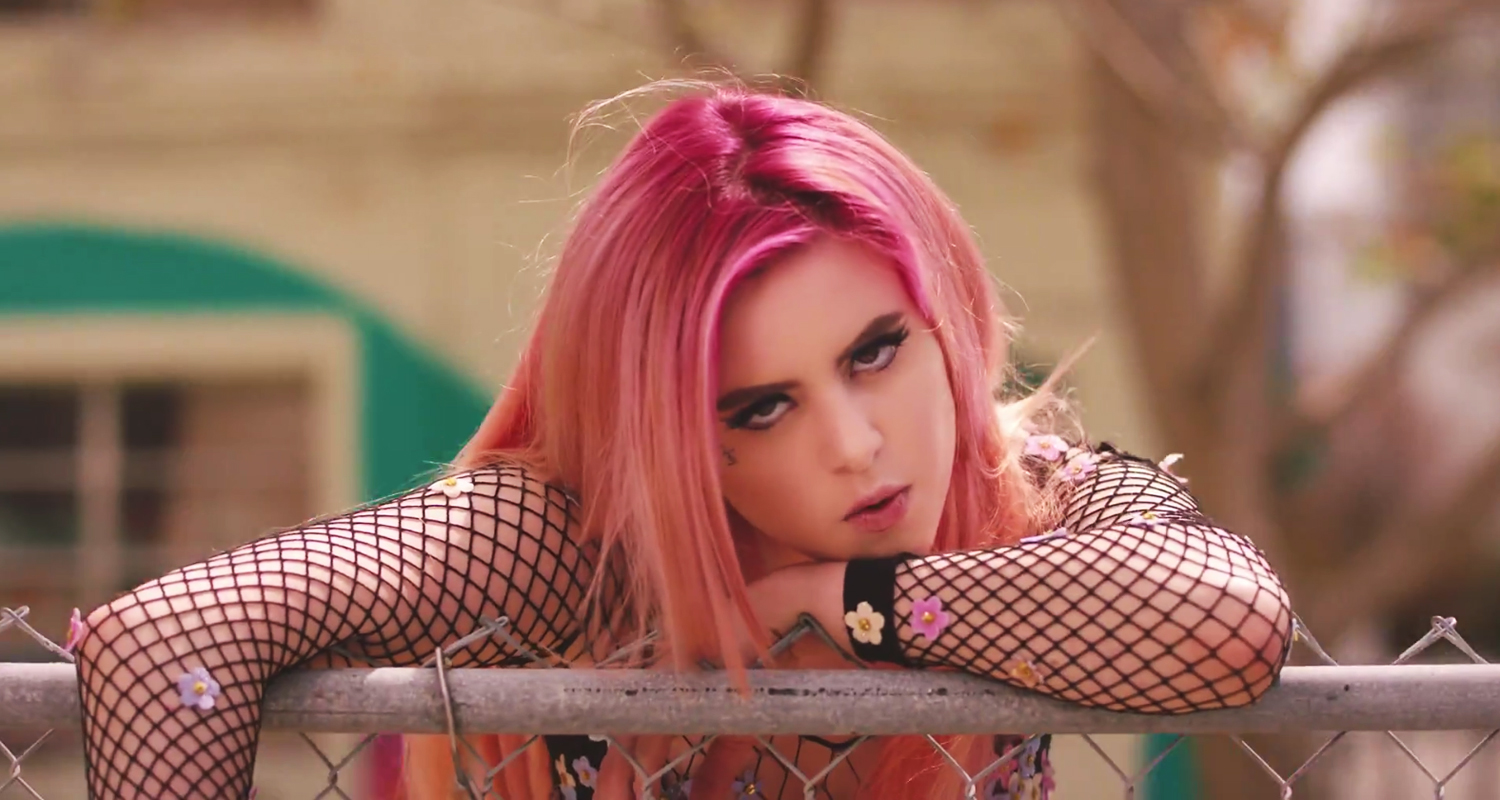 Kiiara Debuts Summery ‘Whippin’ Music Video – Watch Here! | Kiiara ...