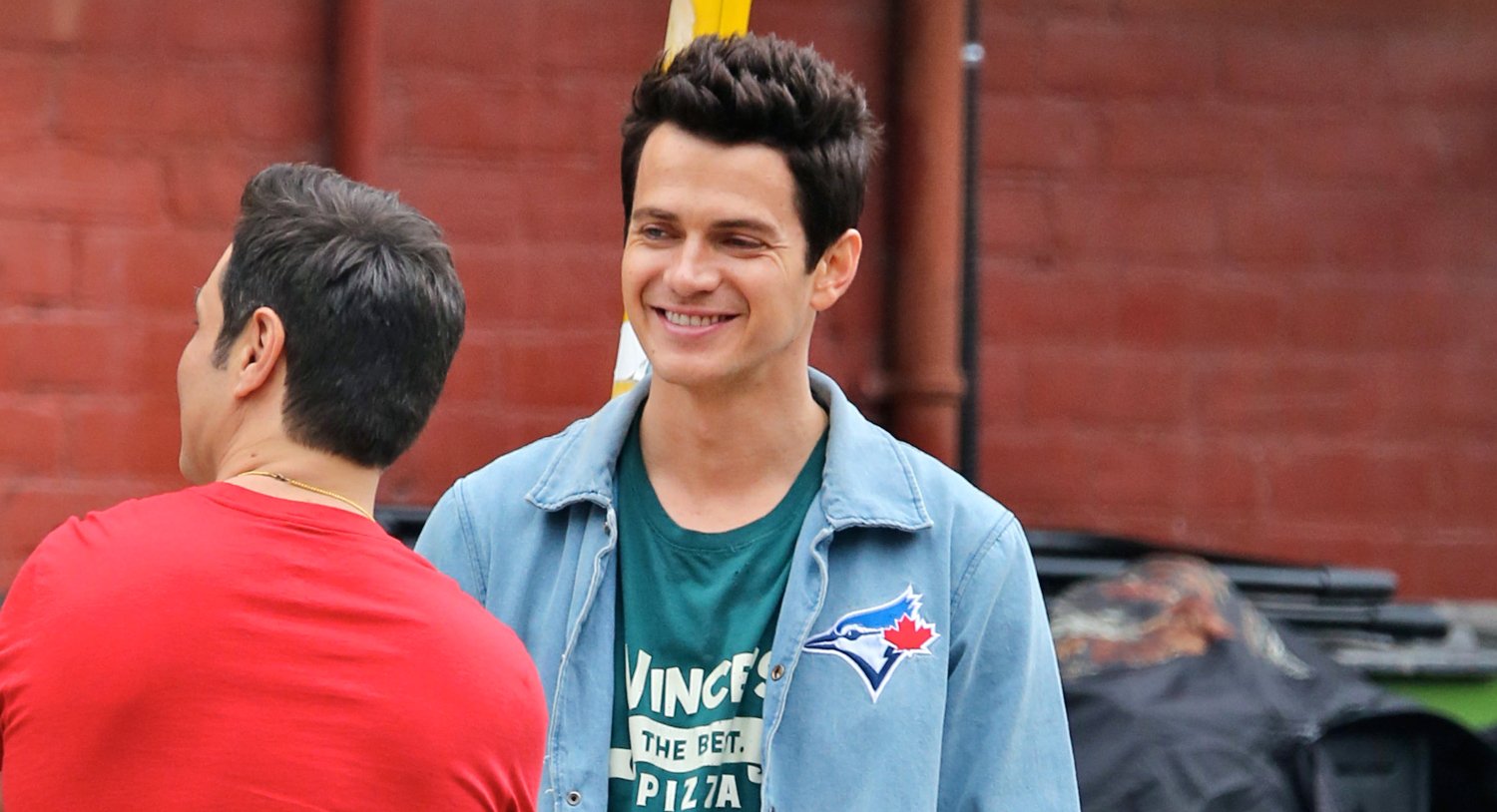 Hayden Christensen is All Smiles on Set of ‘Little Italy’ in Canada ...