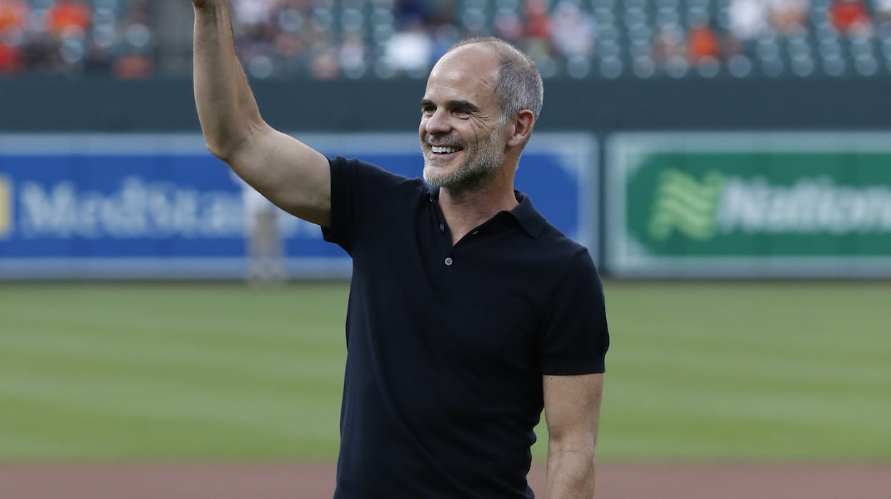 House of Cards’ Michael Kelly Throws Out First Pitch for Orioles ...