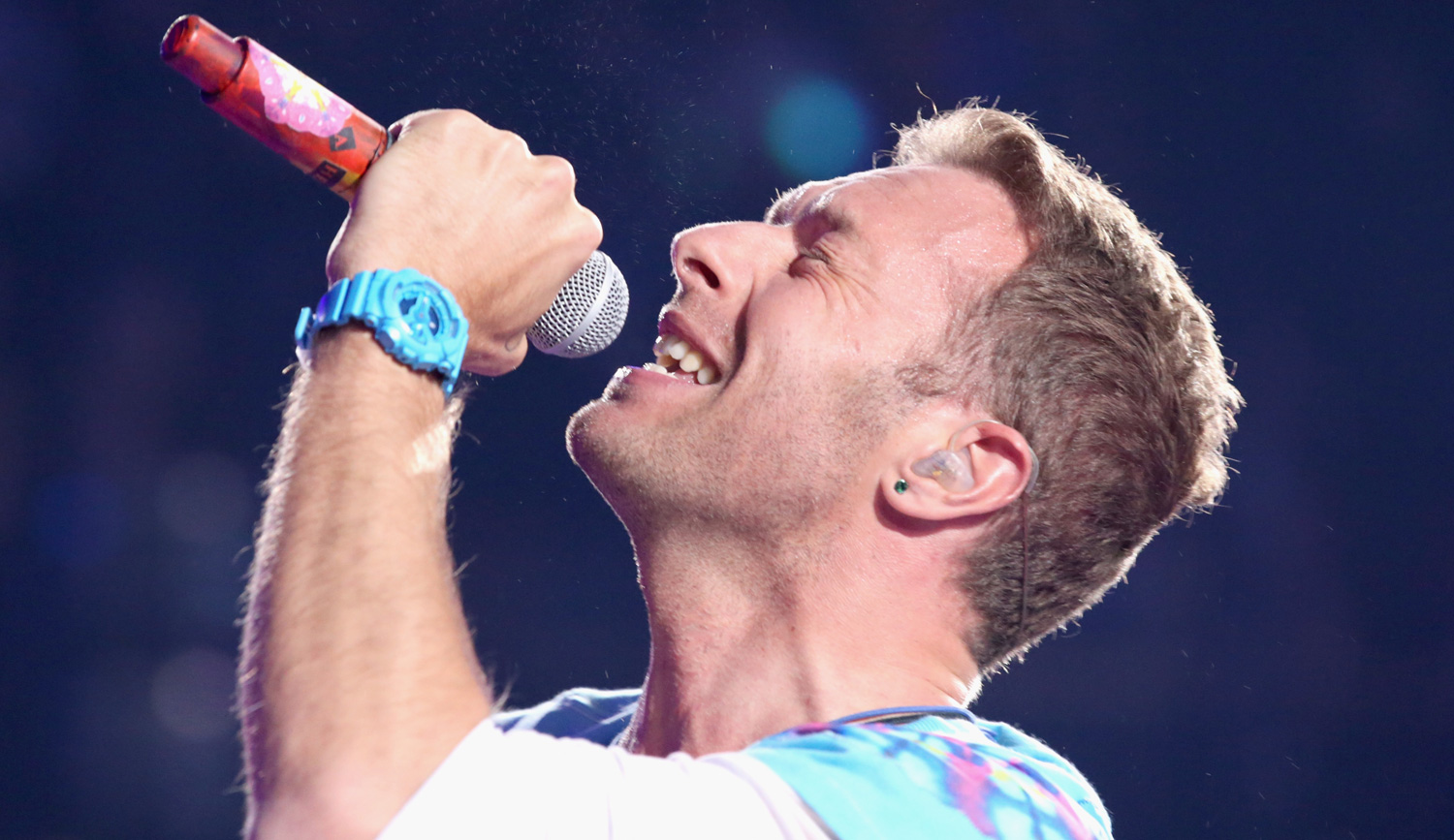 Coldplay: ‘ALIENS’ Stream, Lyrics, & Download – Listen Now! | Chris ...