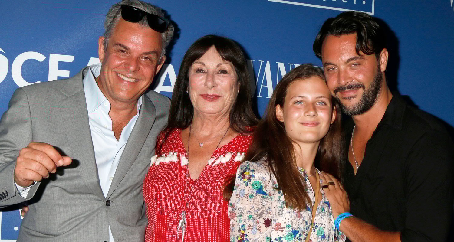 Jack Huston Makes Oceana & The Walden Woods Project Gala A Family ...