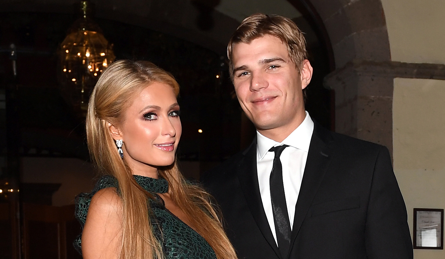 Paris Hilton’s Boyfriend Chris Zylka Gets Her Name Tattooed on Him ...