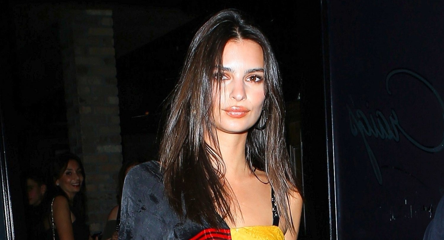 Emily Ratajkowski Flaunts Her Toned Abs at Dinner | Emily Ratajkowski | Celebrity News and ...