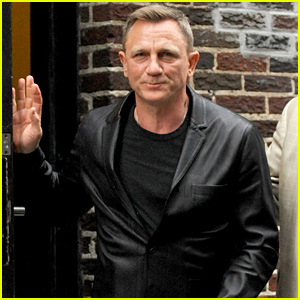 Daniel Craig Looks Suave for ‘Colbert’ Taping! | Daniel Craig ...
