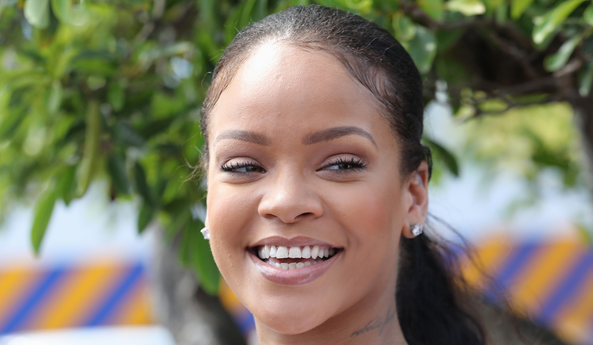 Here’s How Rihanna Hid Her Boyfriend From the Cameras | Newsies ...