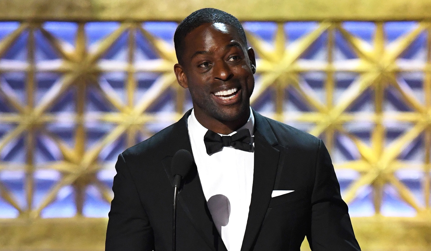 Sterling K. Brown Gives Enthusiastic Emmys Speech, Audience Boos Show ...