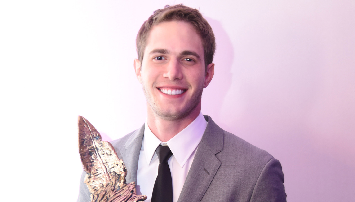 Blake Jenner Wins Rising Star Award at San Diego Film Fest | Blake ...