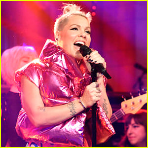 Pink Performs ‘What About Us’ & ‘Beautiful Trauma’ on ‘SNL’ – Watch Now ...