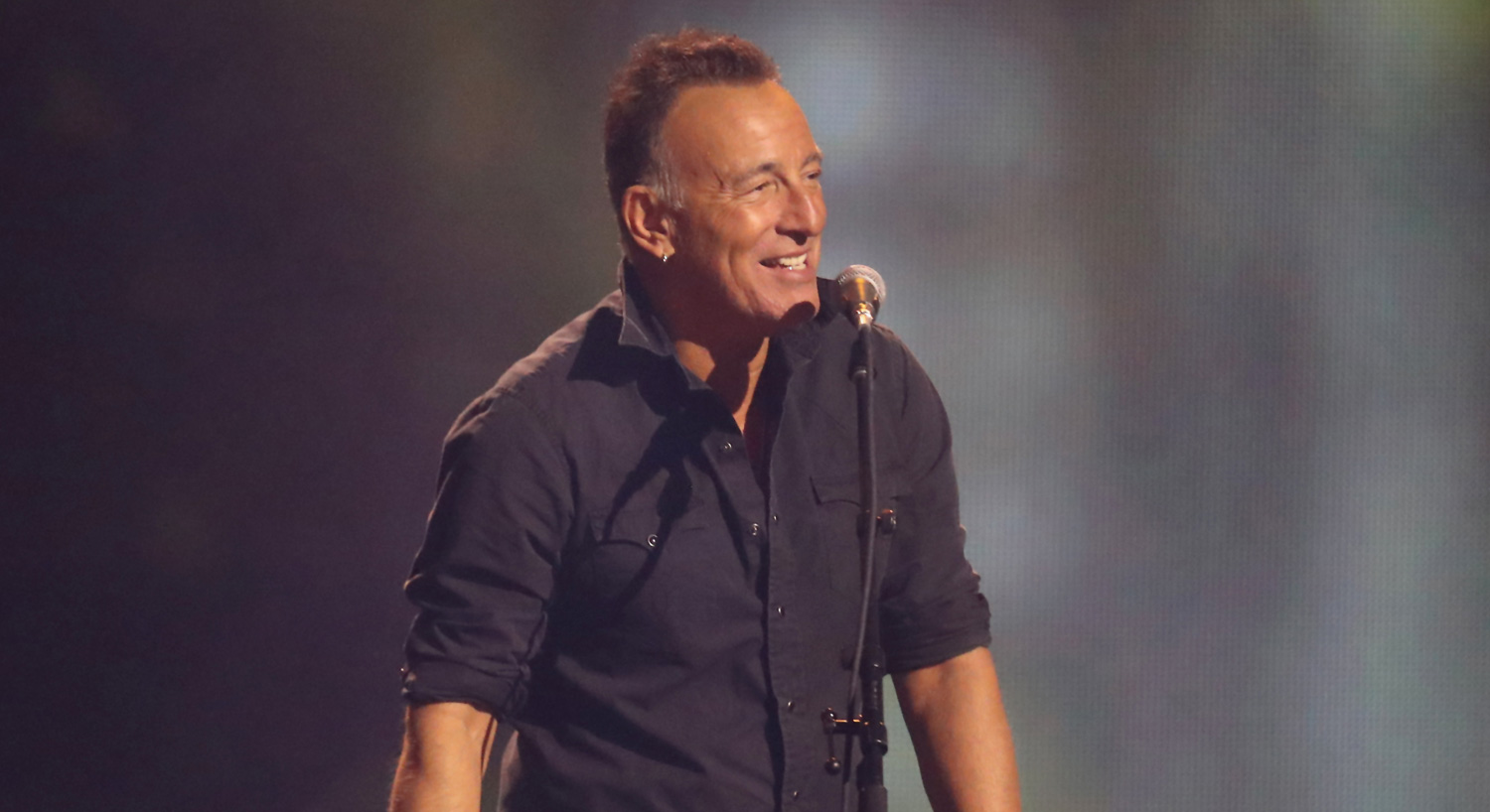 Bruce Springsteen’s Broadway 2017 Set List Revealed! | Broadway, Bruce ...
