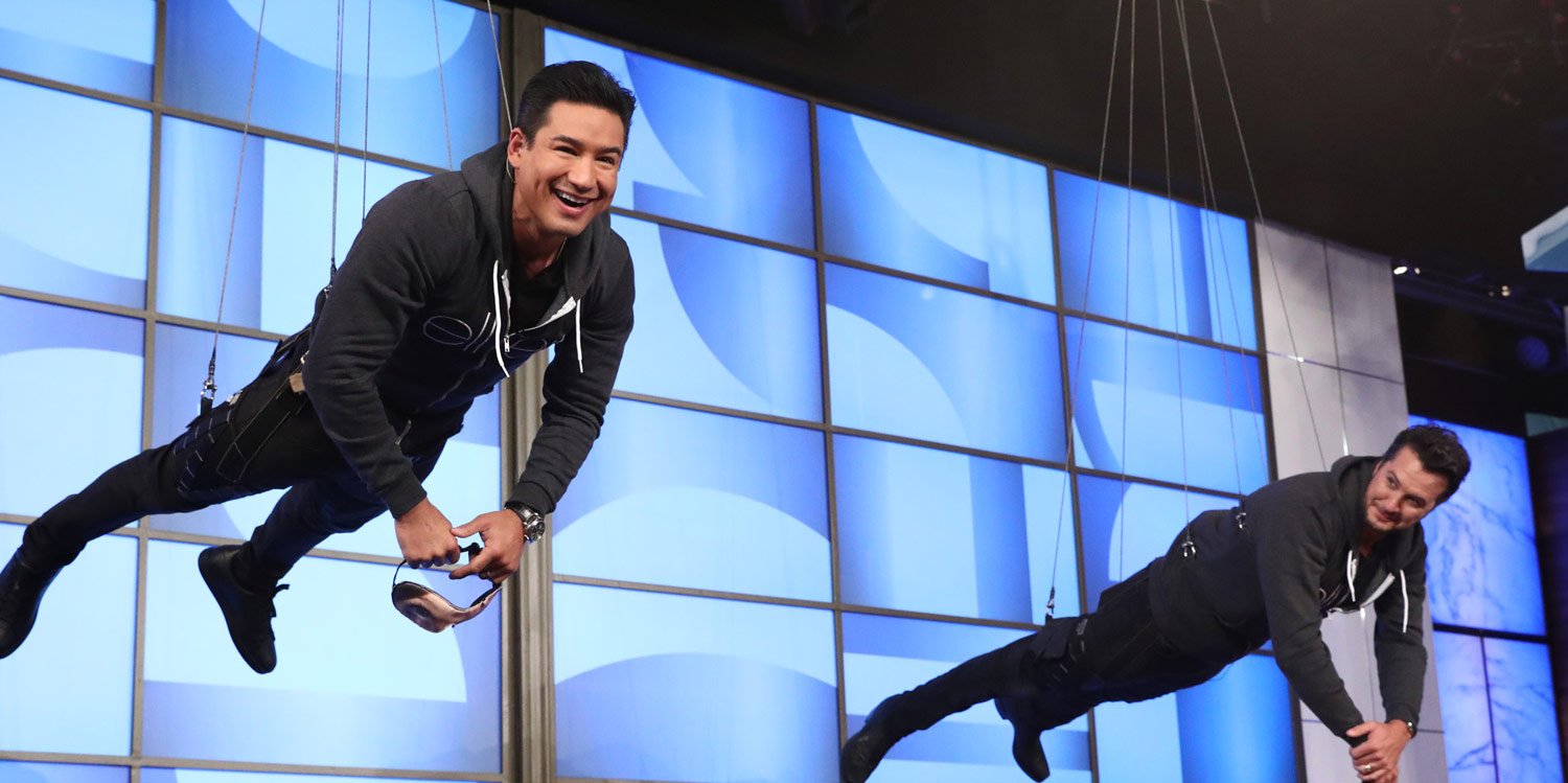 Mario Lopez & Luke Bryan Play ‘You Bet Your Wife’ on ‘Ellen’ | courtney ...