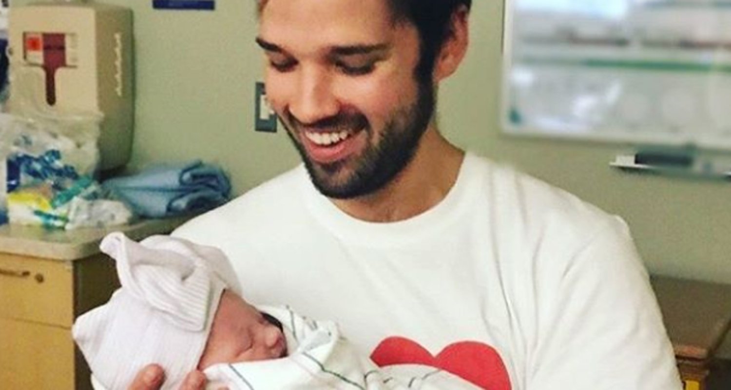 iCarly’s Nathan Kress Welcomes First Child With Wife London ...