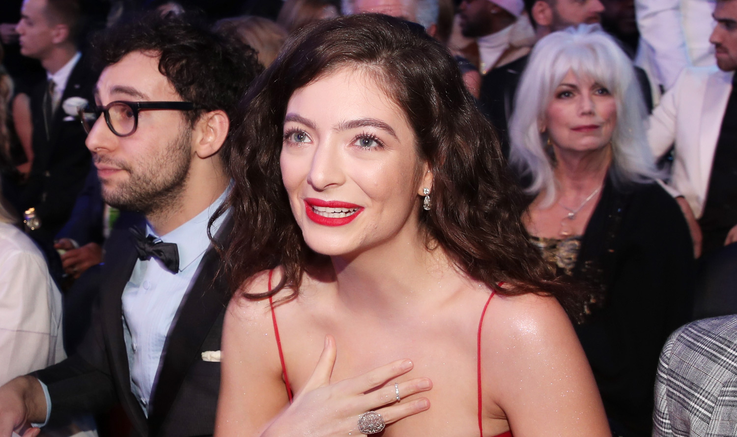 Lorde Writes Open Letter About Grammys in a Newspaper Ad | 2018 Grammys ...