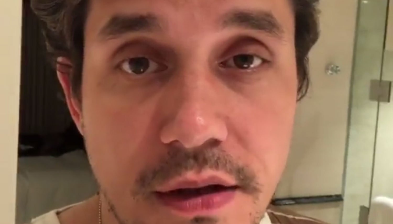 John Mayer Demonstrates How to Do the Perfect Smokey Eye | John Mayer ...