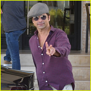 New Dad John Stamos Gets In Some Retail Therapy | John Stamos | Just ...