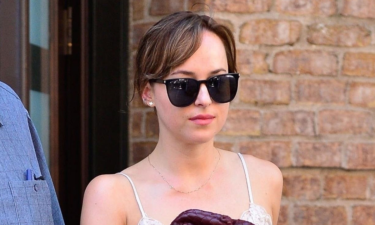 Dakota Johnson Is Summer Chic in New York City | Dakota Johnson ...