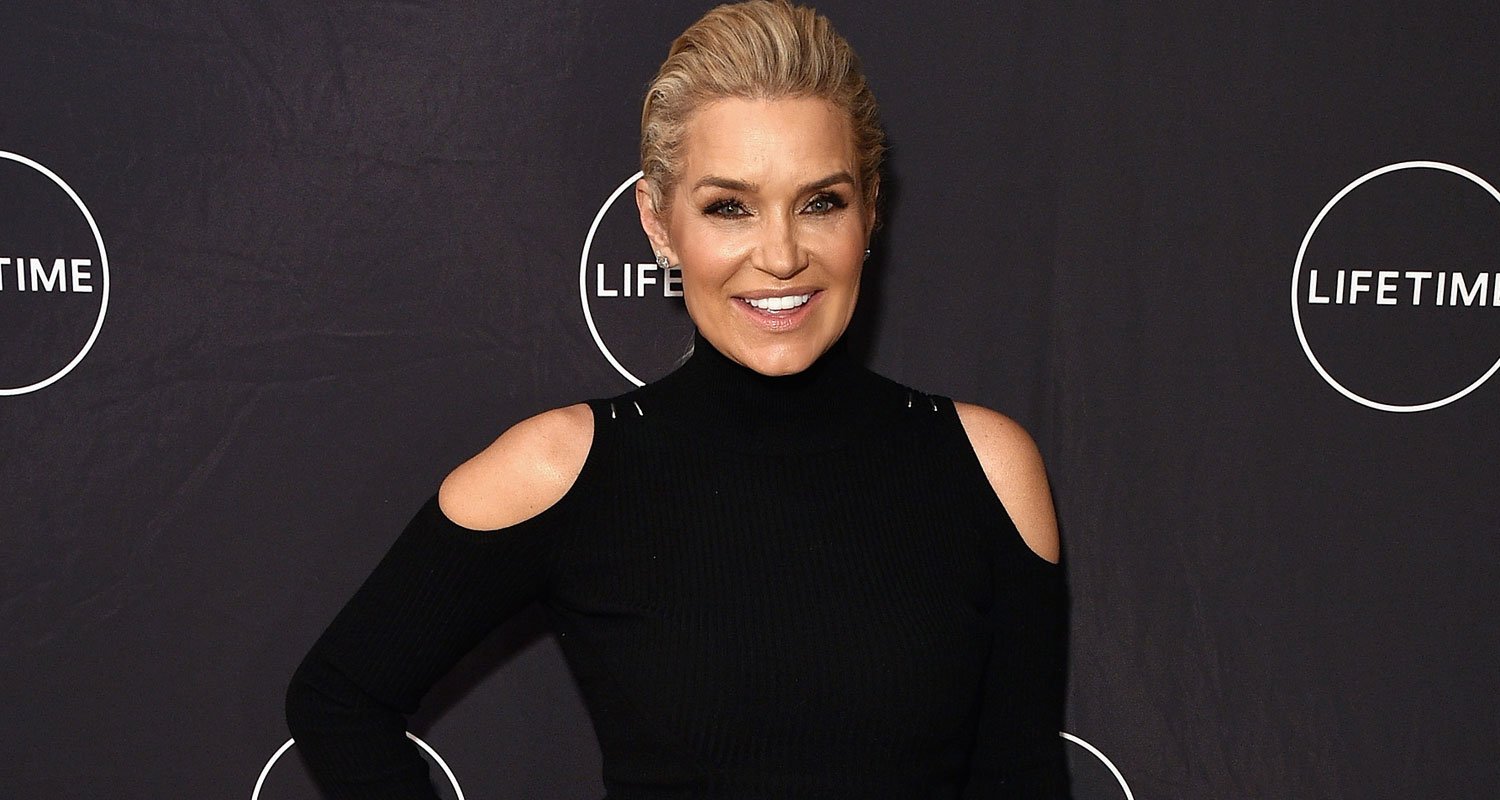 Yolanda Hadid Reportedly Splits With Boyfriend Matt Minnis | Yolanda ...