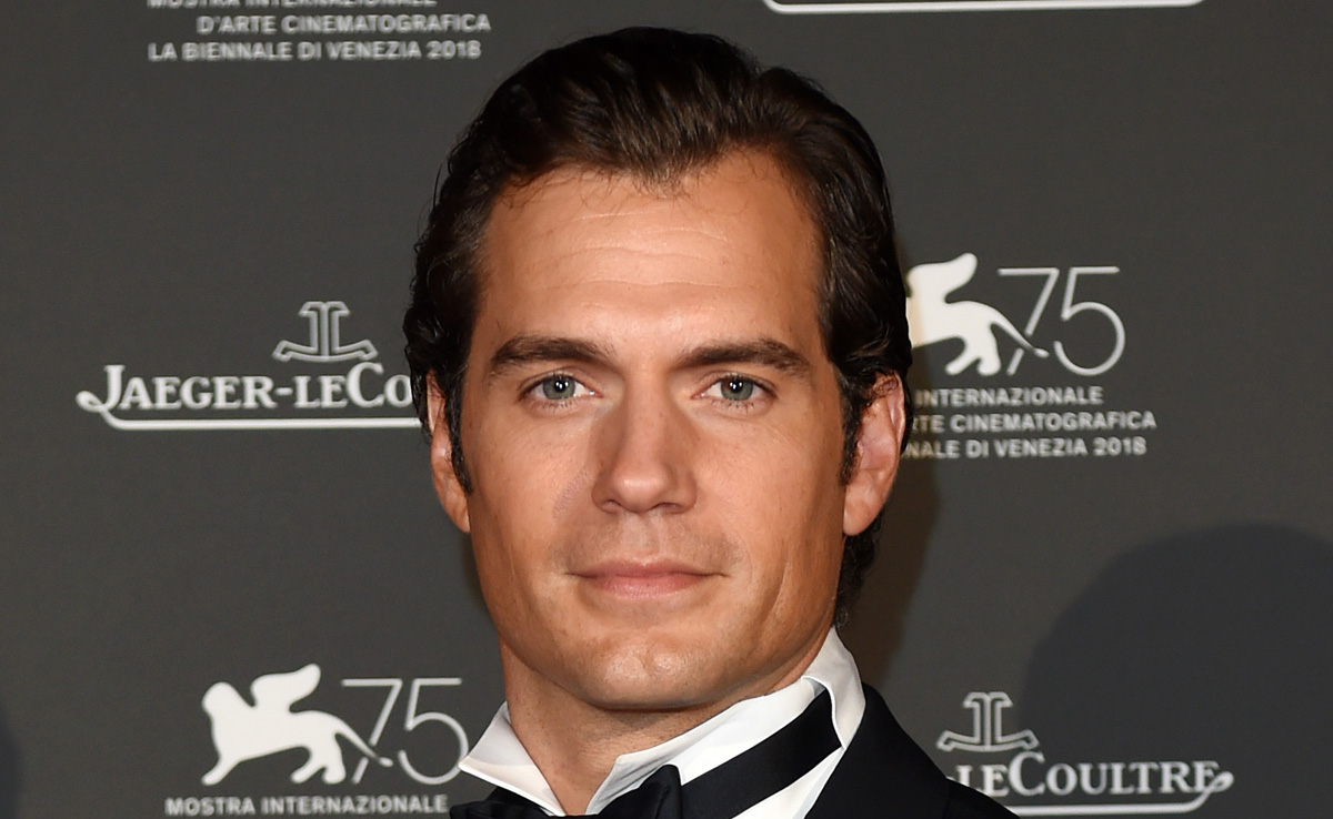 Henry Cavill Ends Run as Superman, Will No Longer Play the DC Superhero (Report) | Henry Cavill ...