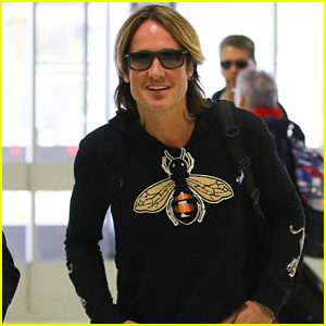 Keith Urban is All Smiles Jetting Out of Sydney! | Keith Urban ...