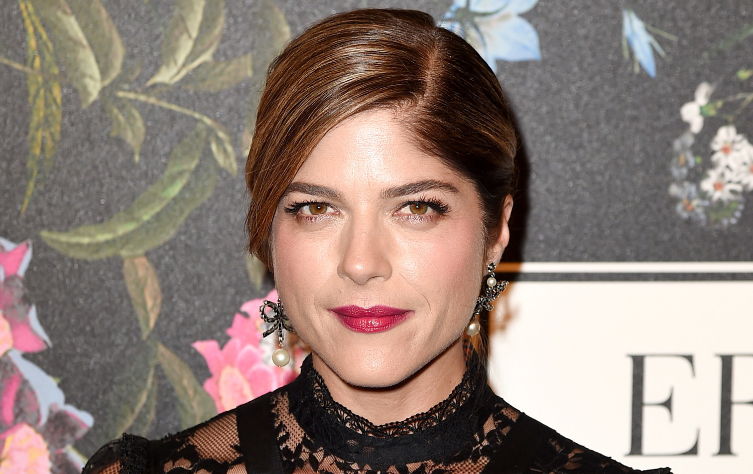 Selma Blair Reveals She Was Diagnosed With Multiple Sclerosis Just 1651