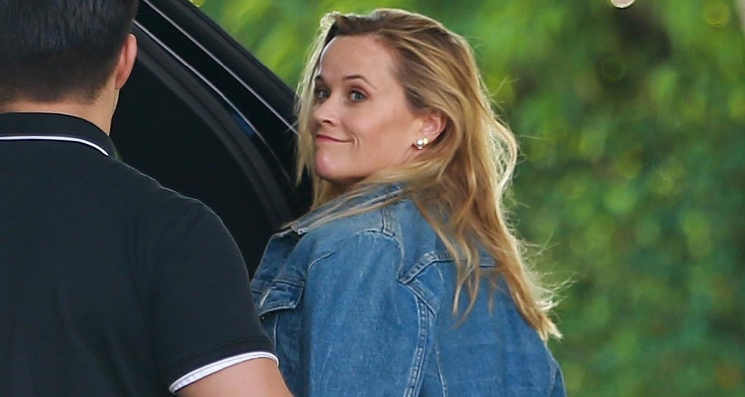 Reese Witherspoon Switches Up Her Look For a Shopping Trip! | Reese ...