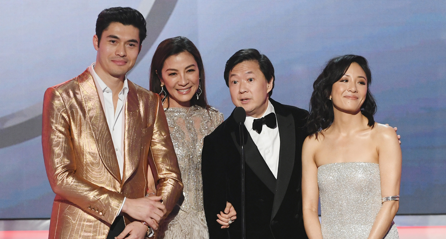Henry Golding, Michelle Yeoh, & ‘Crazy Rich Asians’ Cast Dress to ...