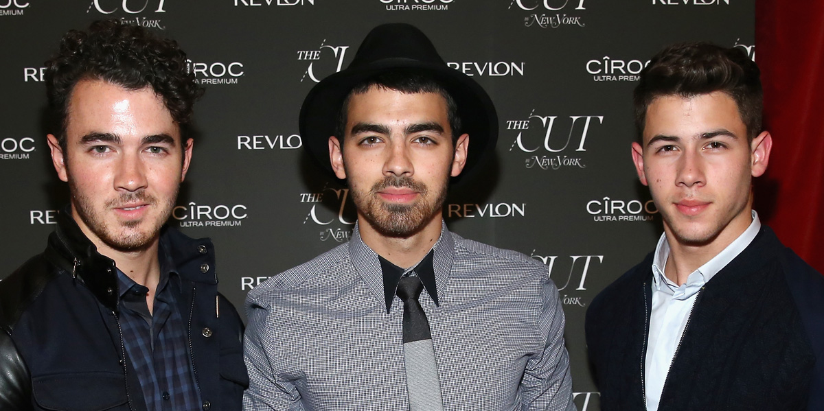 Jonas Brothers Confirm Reunion, New Song ‘Sucker’ Coming Tonight! | Joe ...