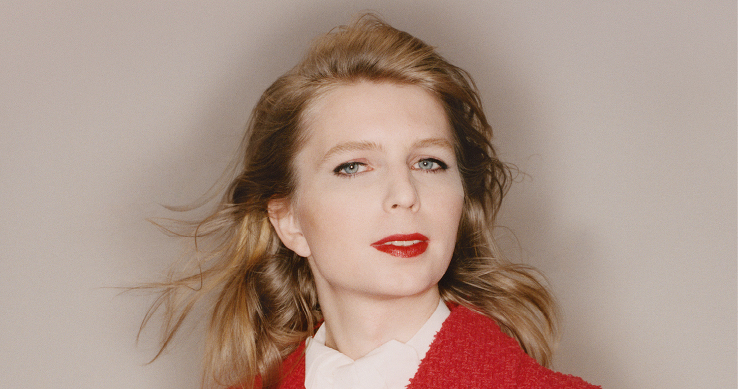 Chelsea Manning Talks Being Called a Hero & Living Up to Expectations ...