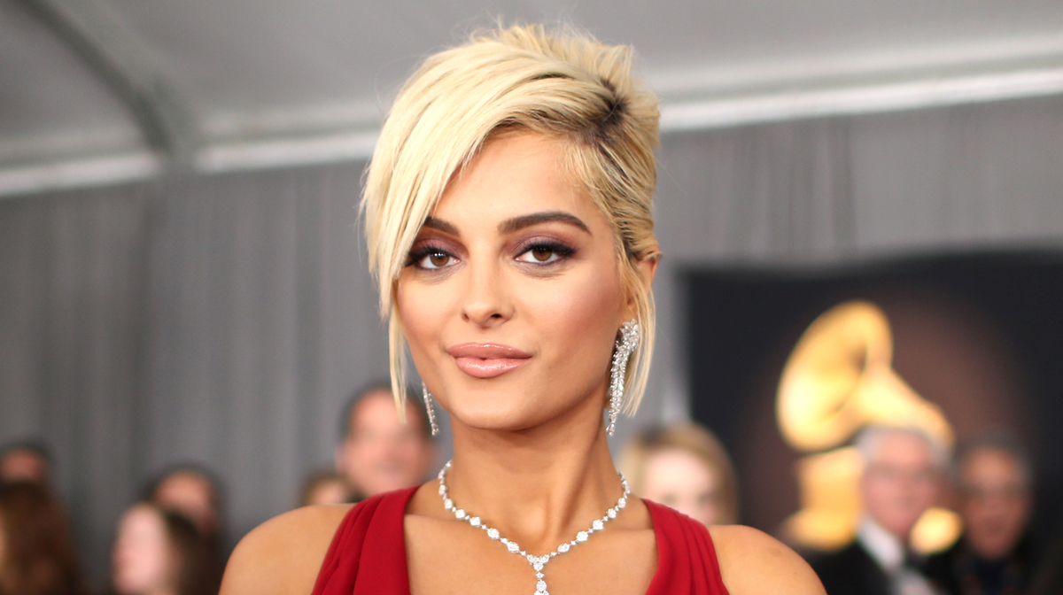 Bebe Rexha Shuts Down Pregnancy Rumor After Fan Calls Her ‘Preggy ...