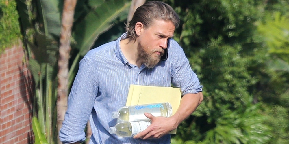 Charlie Hunnam Heads Out to a Friend’s House in LA | Charlie Hunnam ...