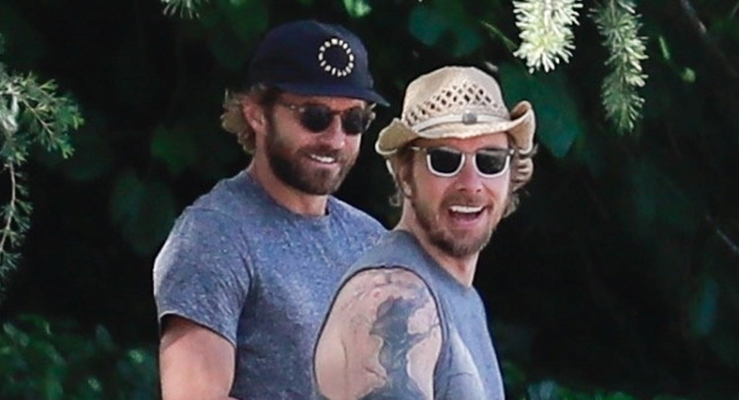 Dax Shepard Shows Off Arm Muscles During Griffith Park Hike | Dax ...