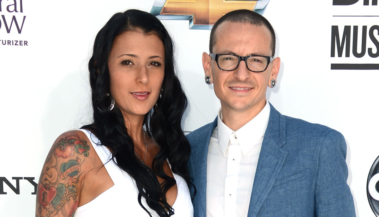 Chester Bennington’s Wife Talinda Honors Him Two Years After His Death ...