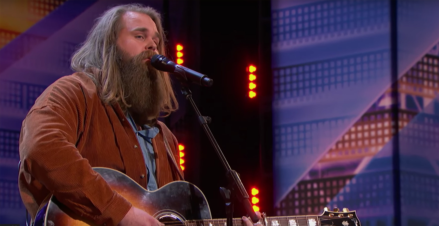 Chris Klafford Covers John Lennon’s ‘Imagine’ on America’s Got Talent ...