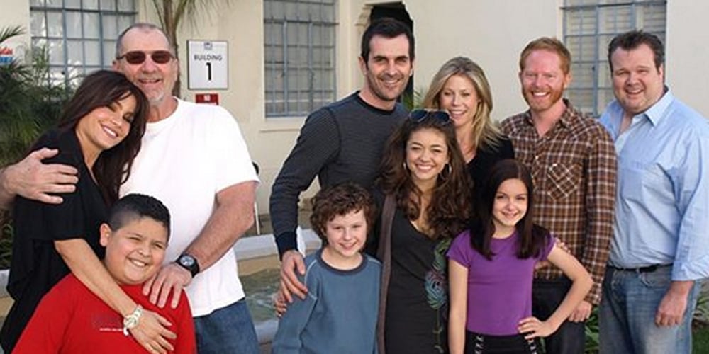 ‘Modern Family’ Cast Shares First Table Read Pictures 10 Years Apart ...