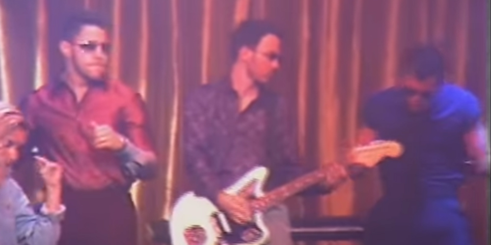Nick, Joe & Kevin Jonas Get Their Groove On In A Nostalgic Dance Club ...