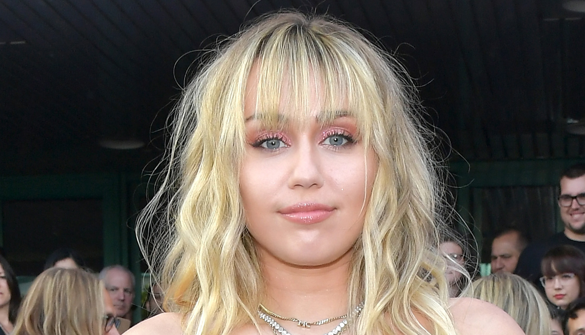 Miley Cyrus Slams Allegations That She Cheated on Liam Hemsworth in ...