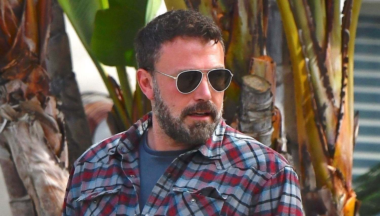 Ben Affleck Grabs Coffee with a Friend in Los Angeles | Ben Affleck ...