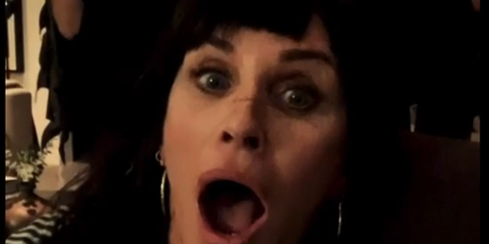 Courteney Cox Cuts Her Bangs While Watching ‘Scream’ for Halloween & Gets a Terrifying Surprise ...