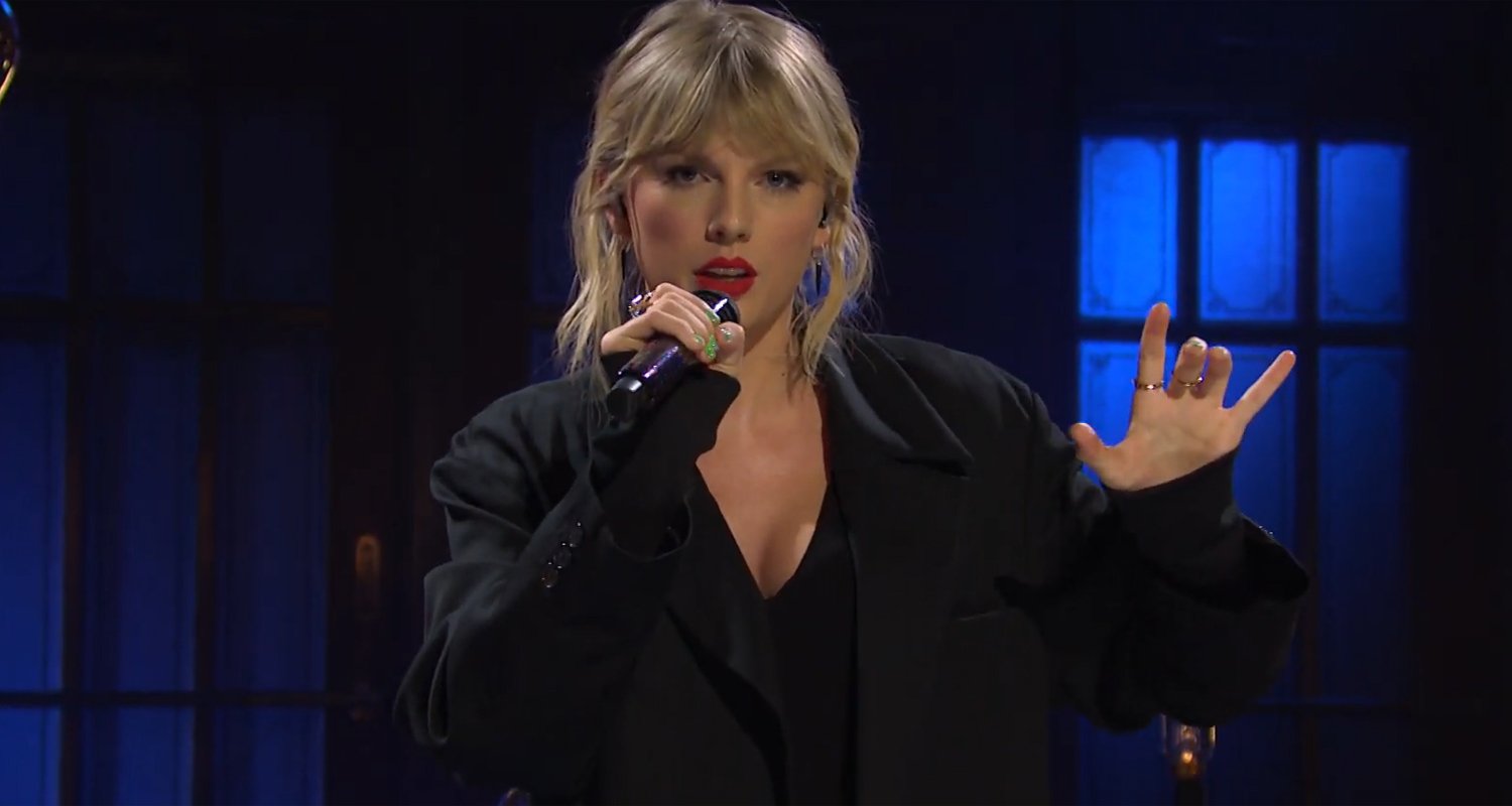 Taylor Swift Performs ‘False God’ For the First Time on ‘Saturday Night ...