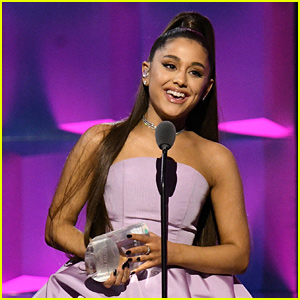 Ariana Grande Has the Best Reaction After Falling On Stage | Ariana ...