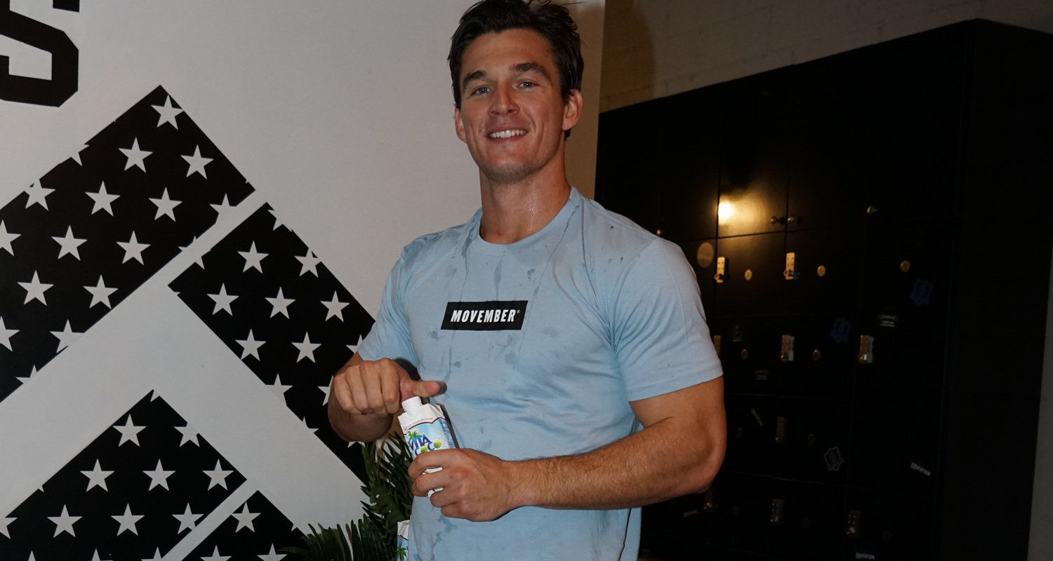 Tyler Cameron Shows Some Muscle Ahead of NYC Marathon | Tyler Cameron ...